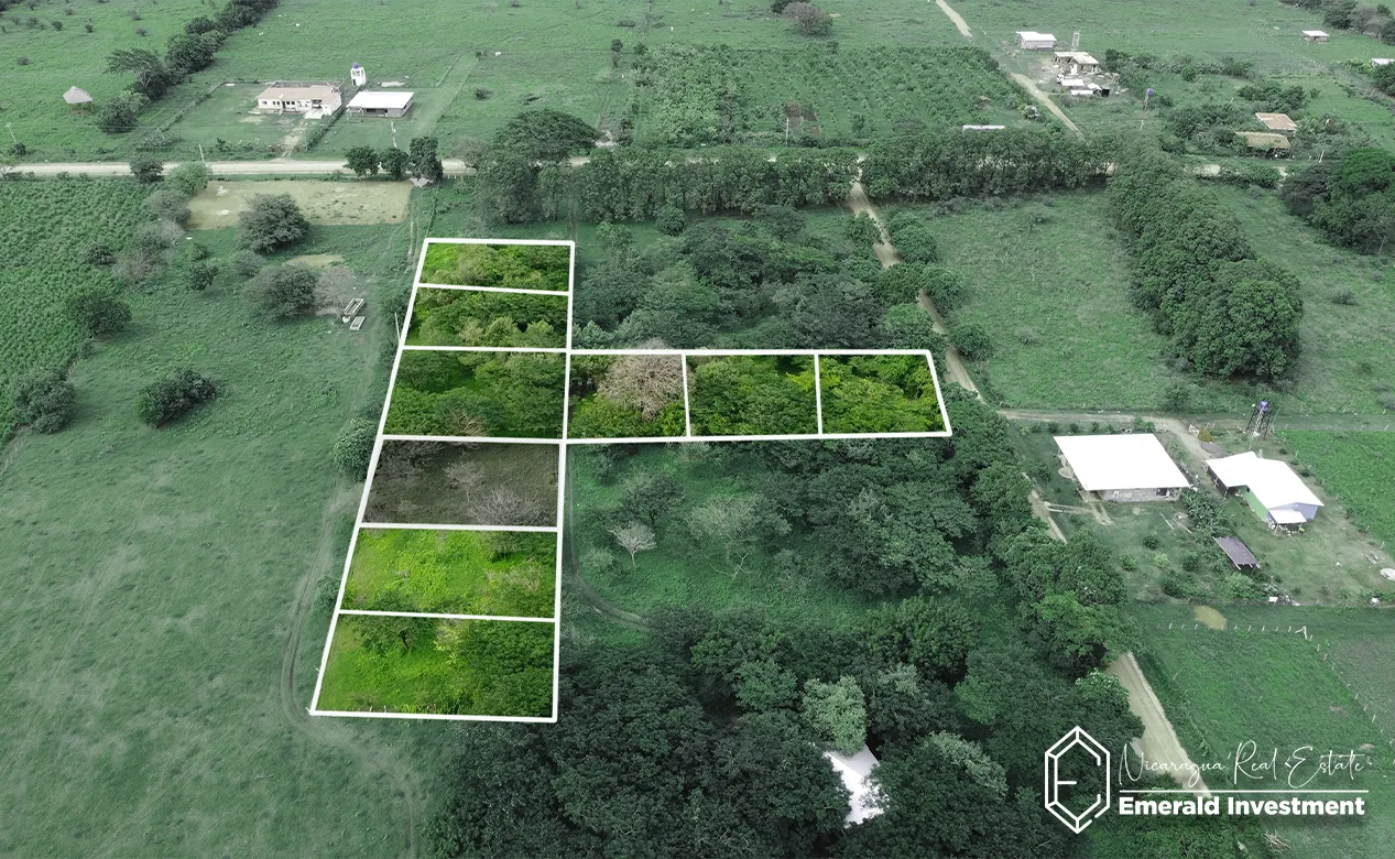 Community Lots in Playa Popoyo - Tola Valley